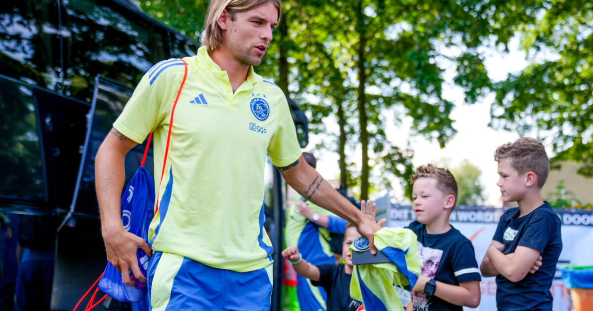 'Ajax nadert akkoord; overbodige Sosa op weg naar… | Voetbalnieuws