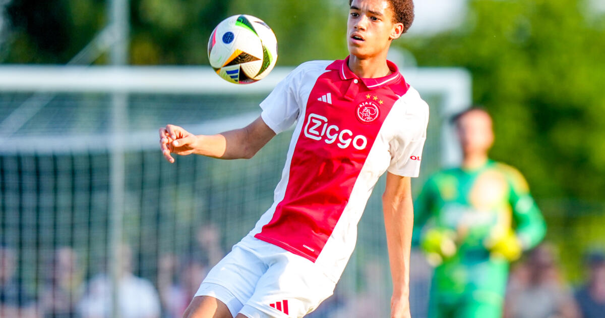Ajax-talent nu echt op de weg terug: "Hij maakt dan grapjes" | Ajax1