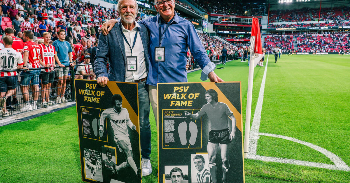 FOTO'S | Gerets en Van Kraaij onthullen tegel op PSV Walk… | PSVFans