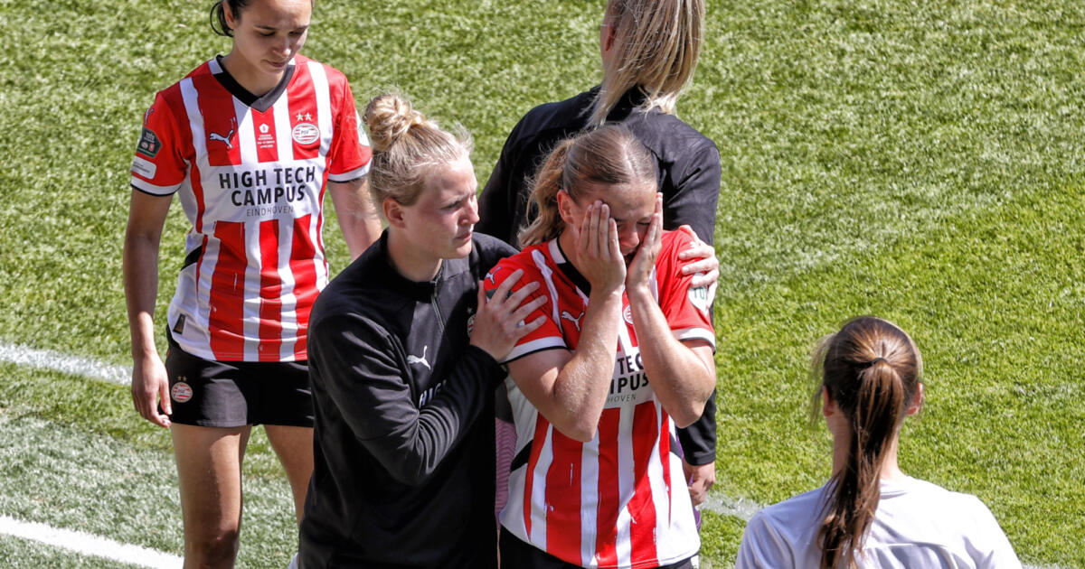 Flinke domper voor PSV: Captain Hendriks valt… | Vrouwenvoetbalnieuws