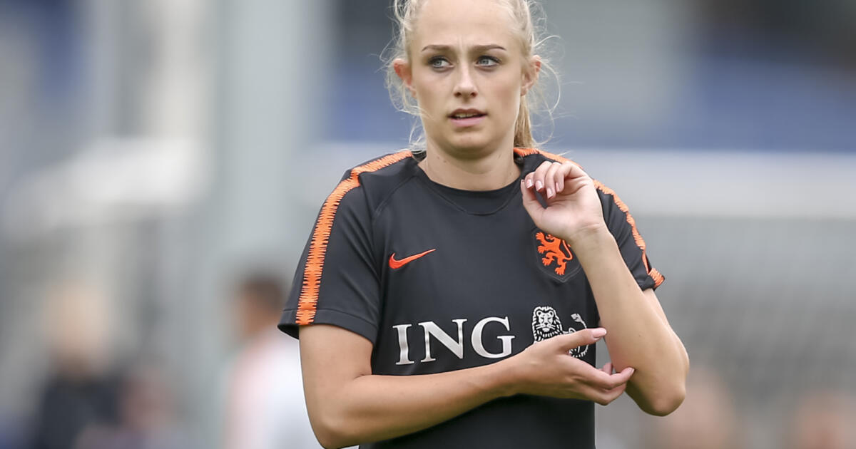 Van den Goorbergh blikt terug: "Belandde op de… | Vrouwenvoetbalnieuws