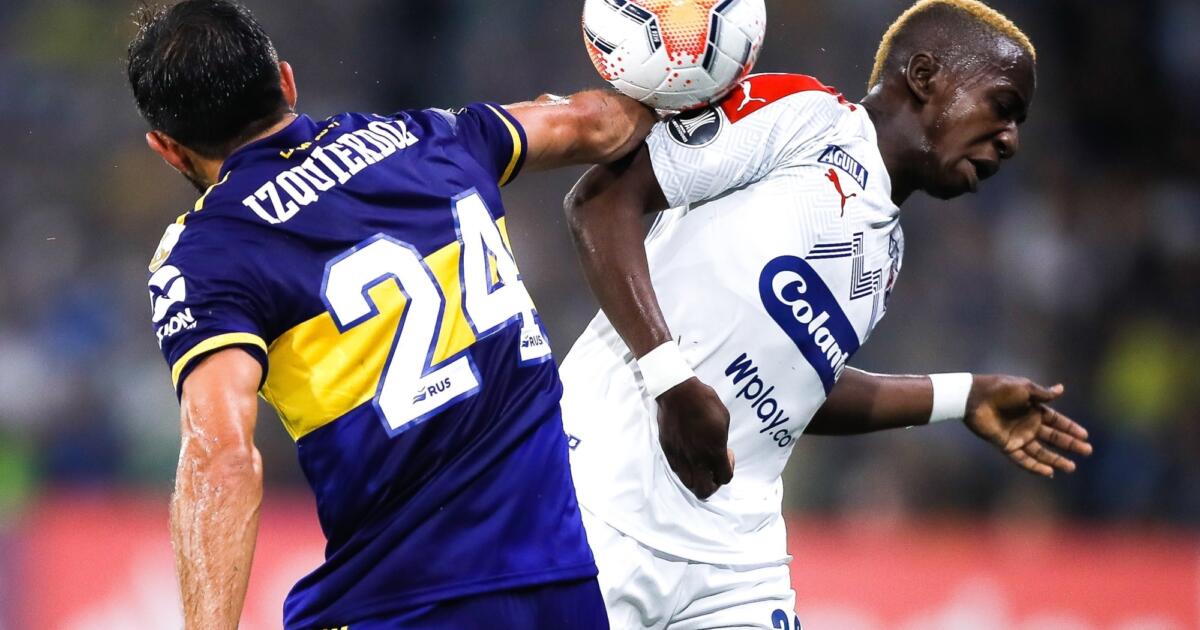 Voetballer zakt in elkaar op veld en overlijdt in… | KantinePraat