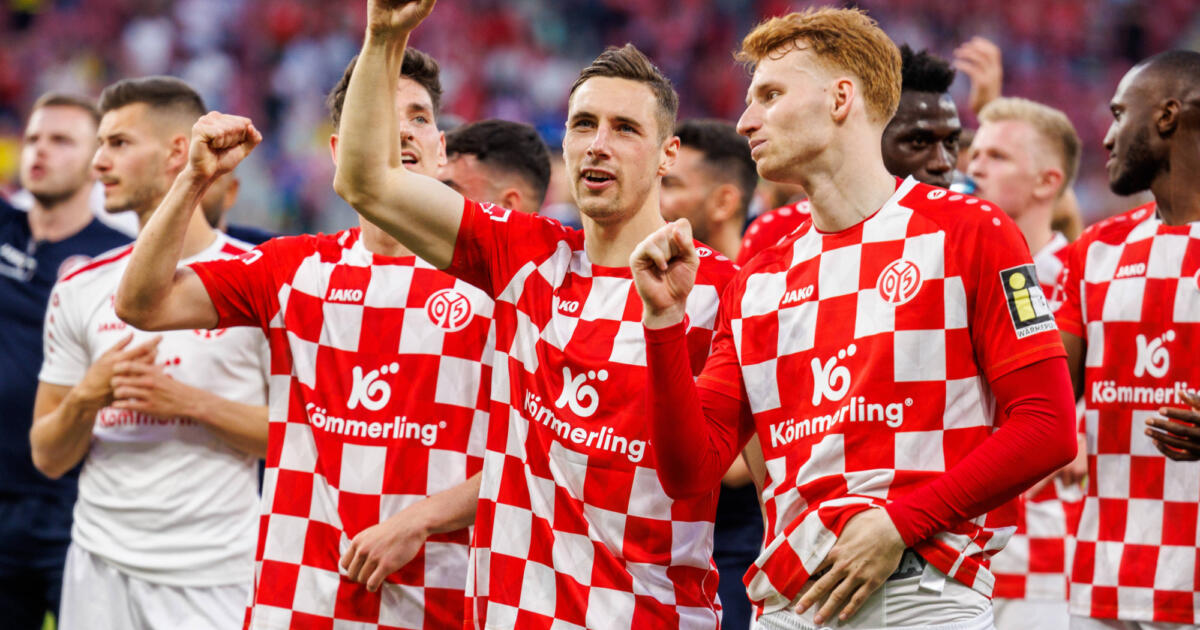 'PSV, Feyenoord en Ajax hebben dure Sepp Van den Berg op… | PSVFans