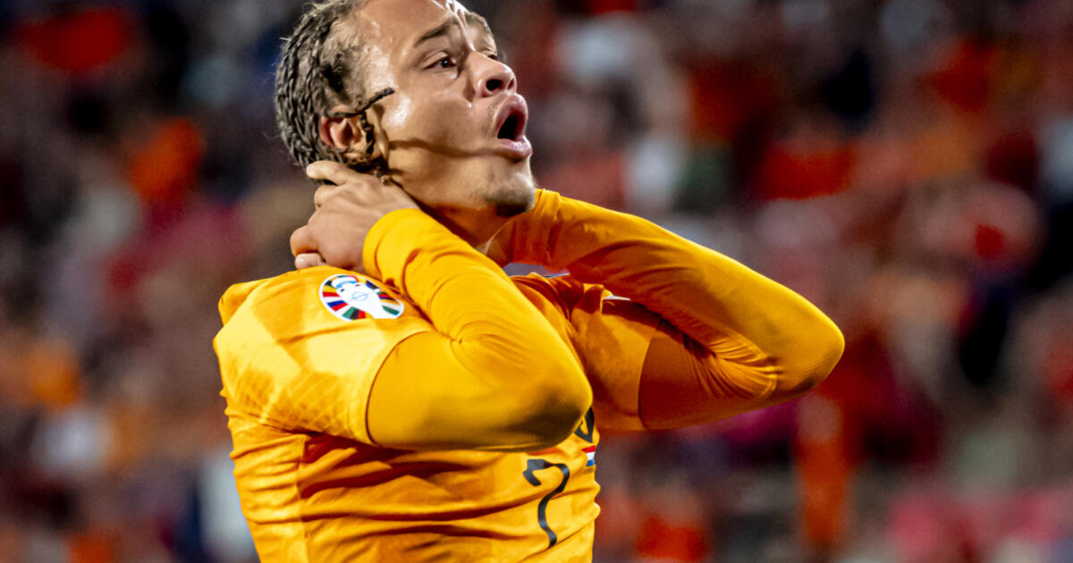 Vader Simons blikt terug: "Xavi had alles om populair… | Voetbalnieuws