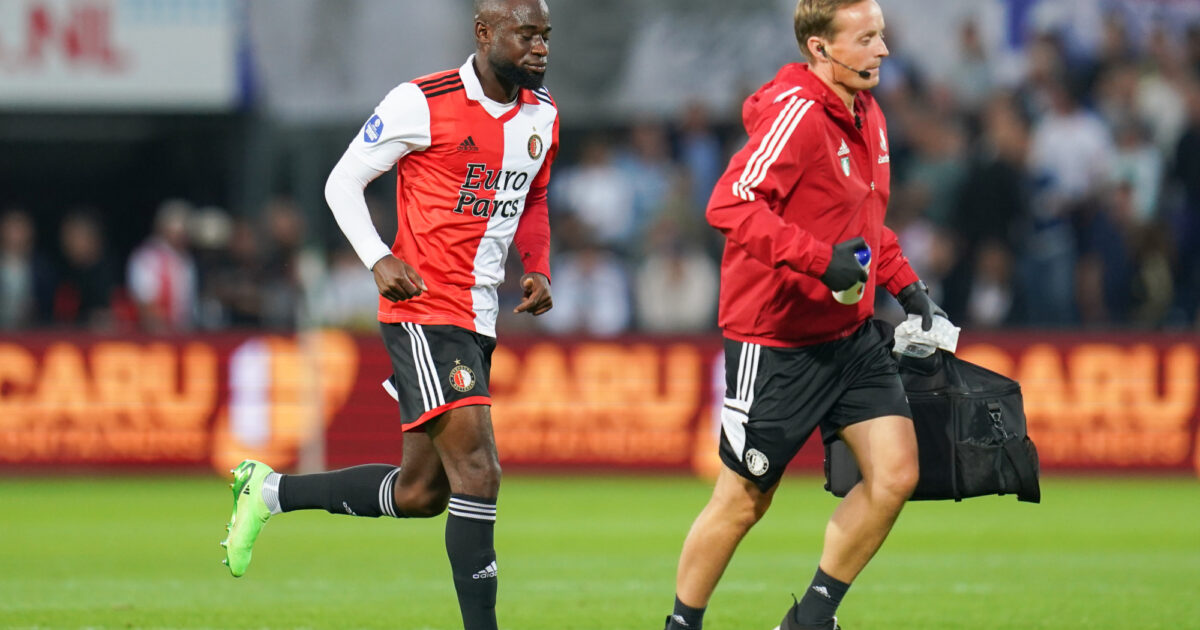 "Geertruida kwam in eerste helft naar de boarding… | Voetbalverslaafd