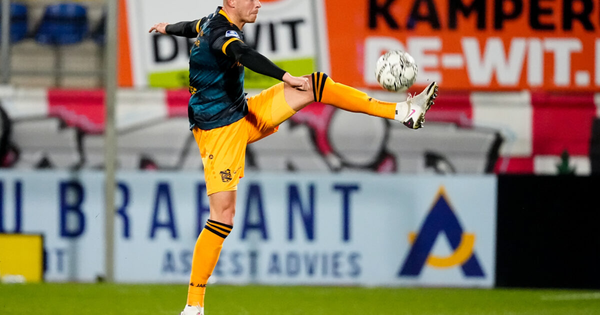 Van Aken doet oproep na contractverlenging: "Dus twijfel… | FeanOnline