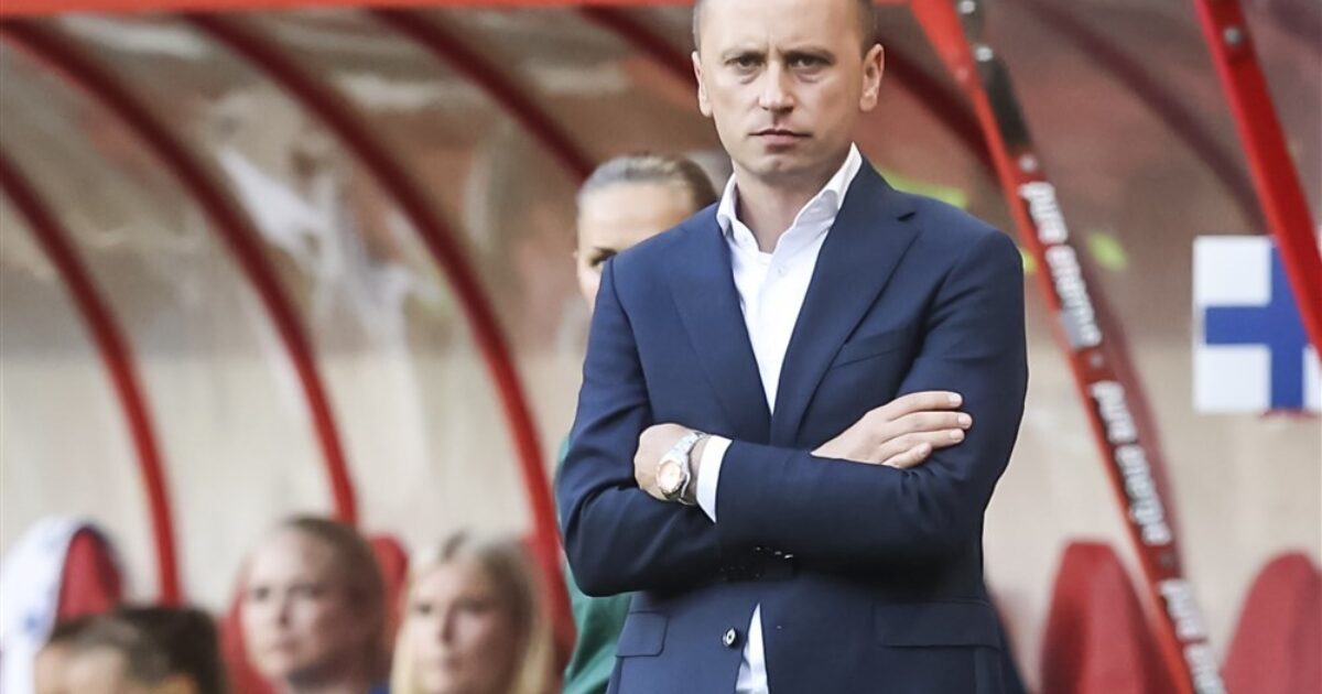 Mark Parsons: "Of ik ooit zoveel pech heb… | Vrouwenvoetbalnieuws