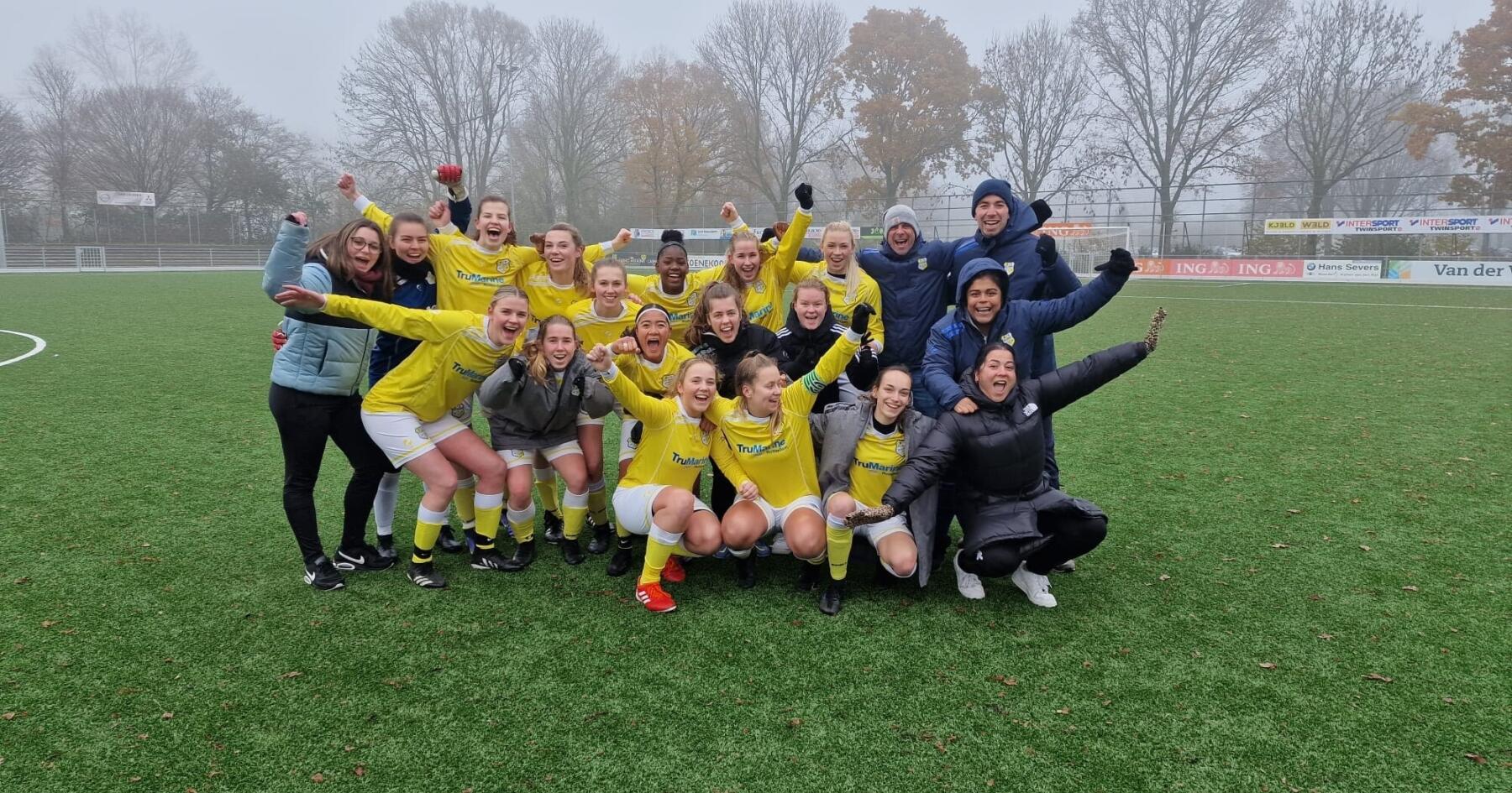 vv Spirit Vrouwen periode- en winterkampioen | Vrouwenvoetbalnieuws