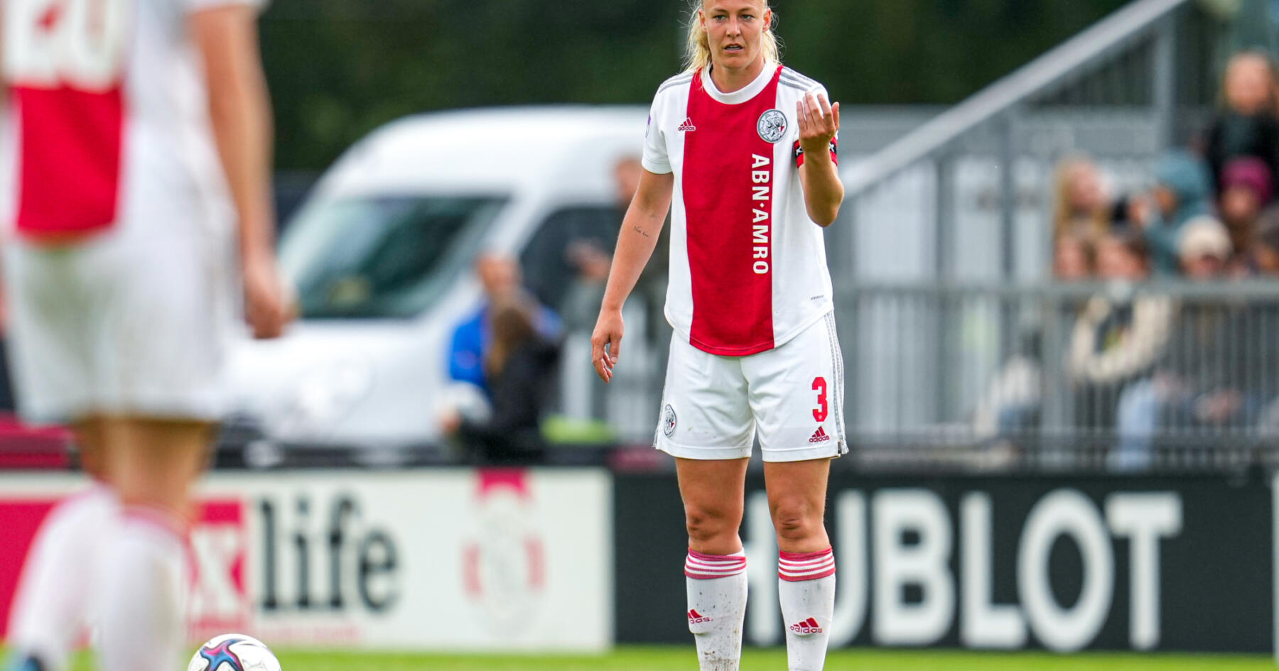 Van der Gragt reageert op vertrek: "Met pijn… | Vrouwenvoetbalnieuws