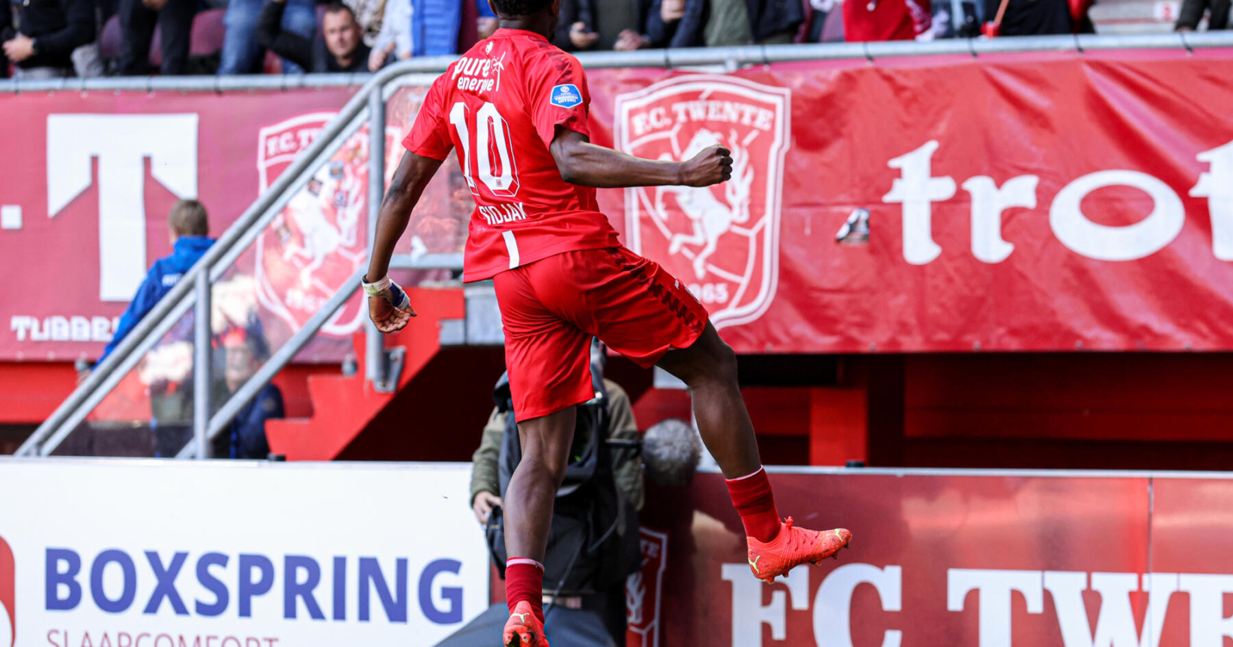 VIDEO | Samenvatting: FC Twente wint gemakkelijk van… | Twentefans.nl