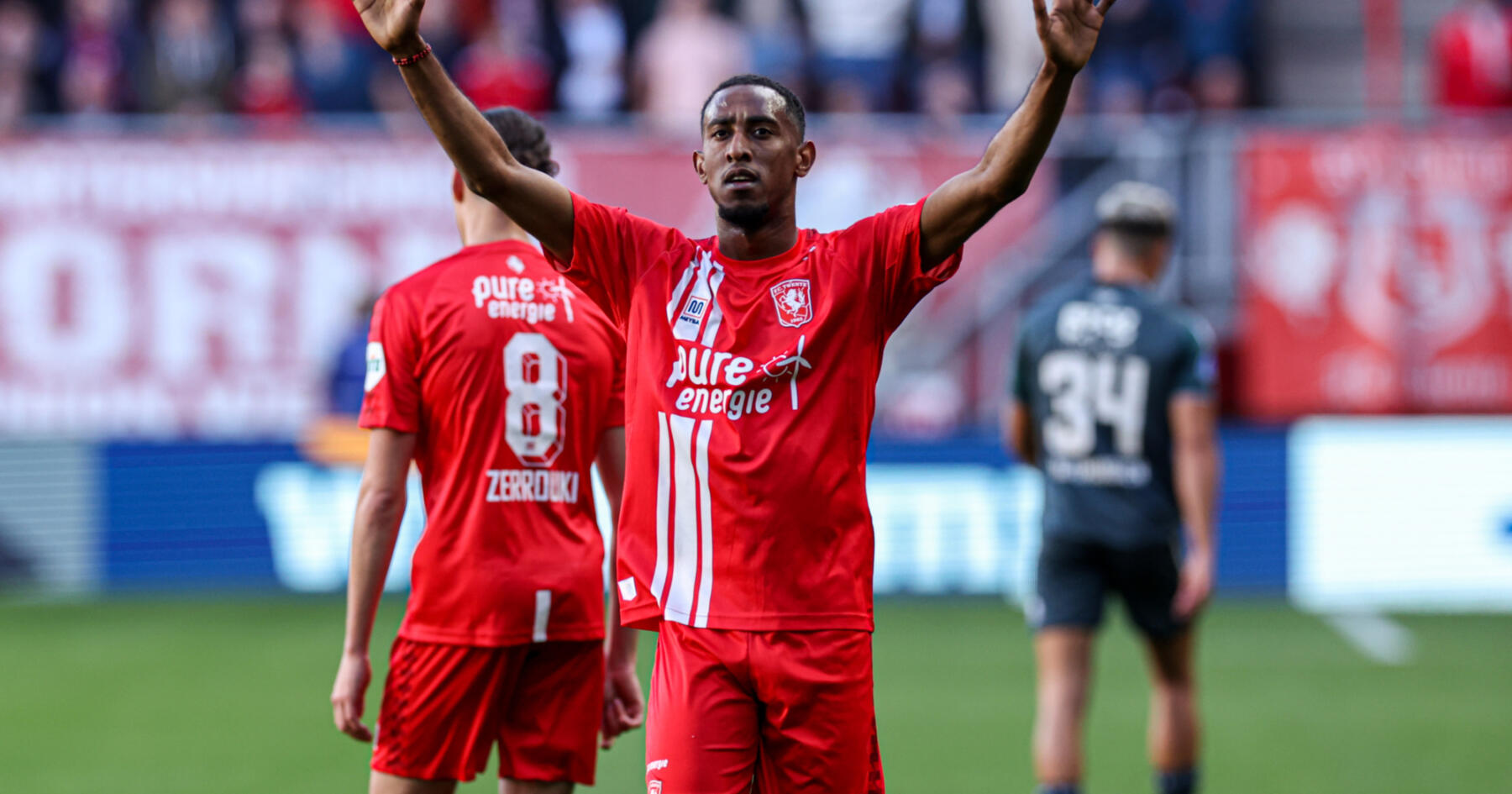 Brenet blijft bij FC Twente: "We gaan geen spelers… | Twentefans.nl