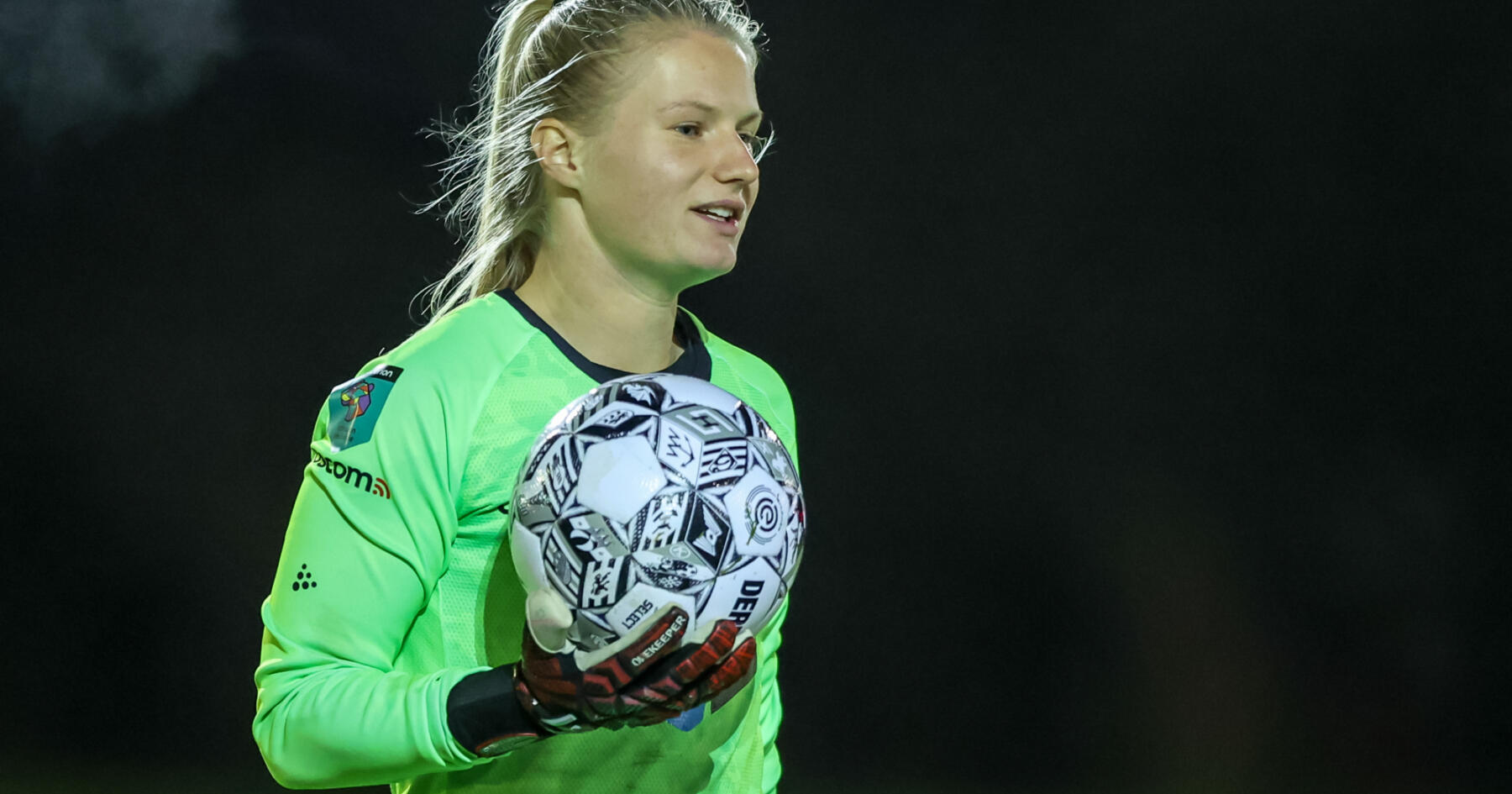 Postma blikt terug: "Geweldig om in je eigen… | Vrouwenvoetbalnieuws