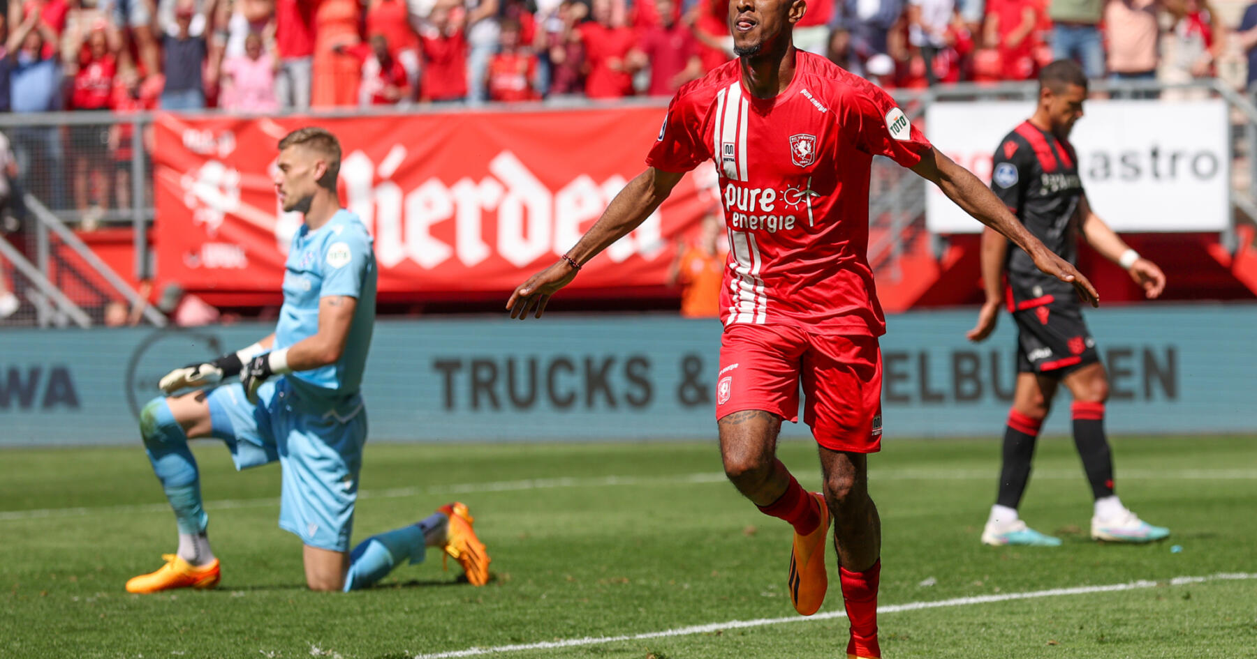 BREAKING | 'Feyenoord start onderhandelingen met… | Twentefans.nl