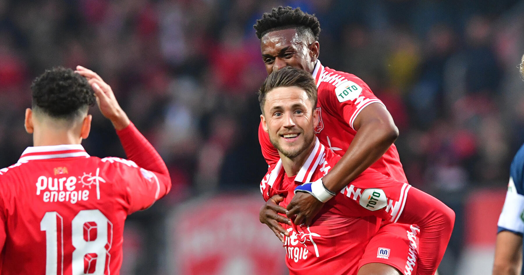 Samenvatting: FC Twente boekt dikverdiende… | Twentefans.nl