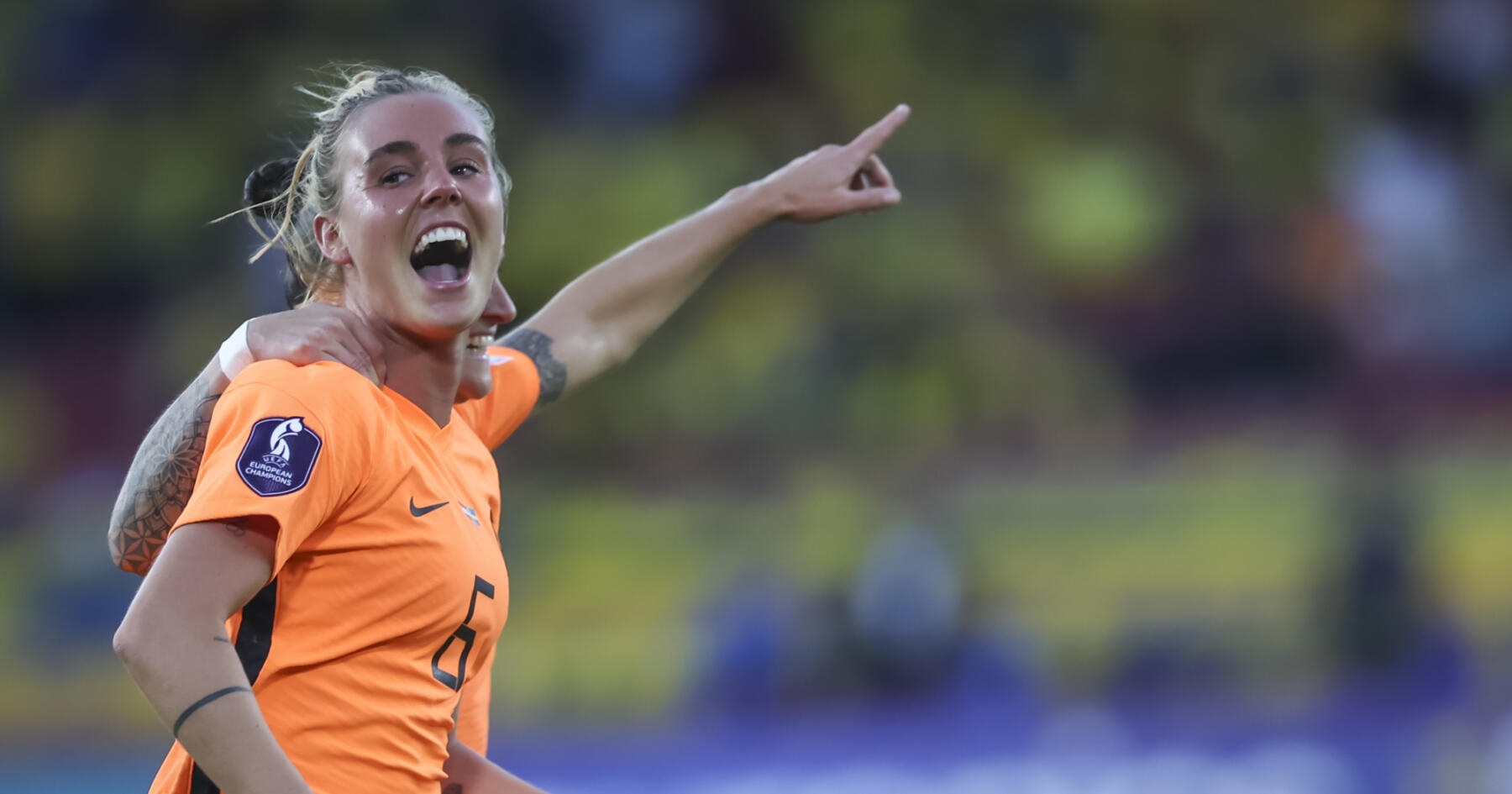 Jill Roord 'gevleid': "Ik was even in de war en onder… | Voetbalnieuws