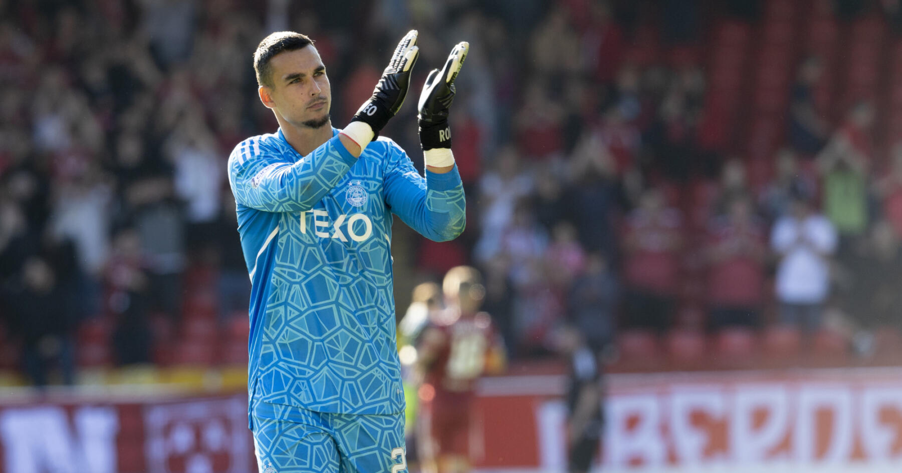 Kelle Roos: "Ik heb de ambitie en kwaliteiten om… | Voetbalnieuws