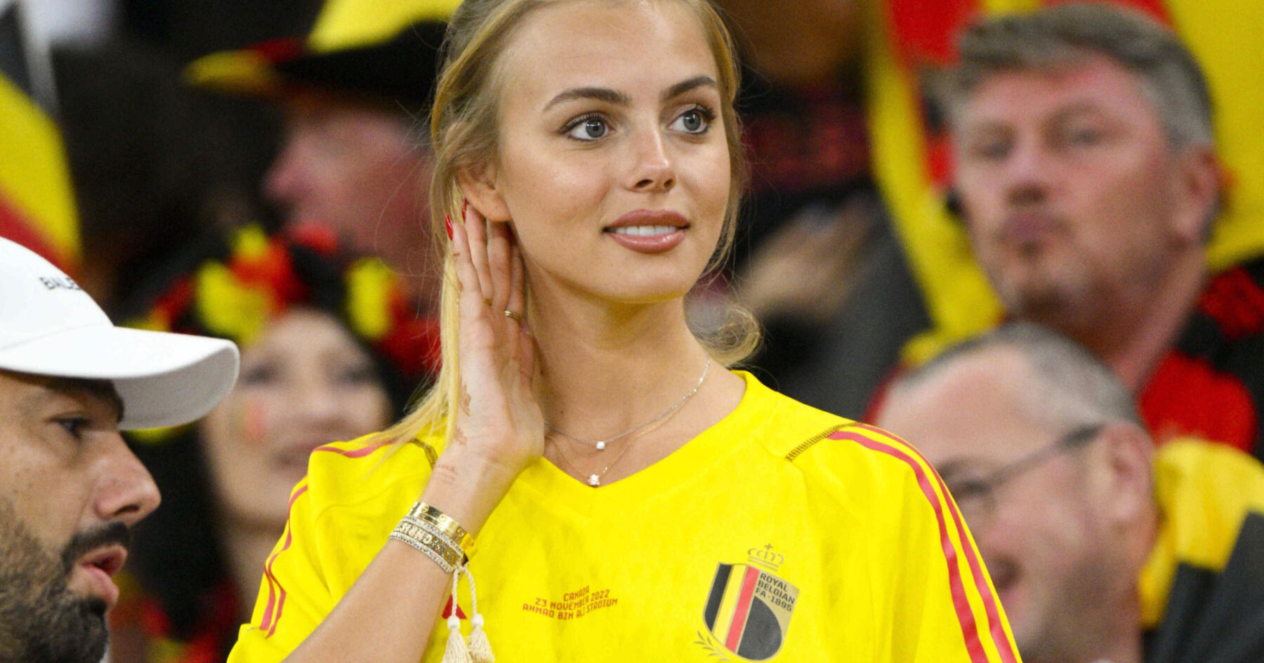 FOTO'S | De bloedmooie verloofde van Real-keeper… | KantinePraat