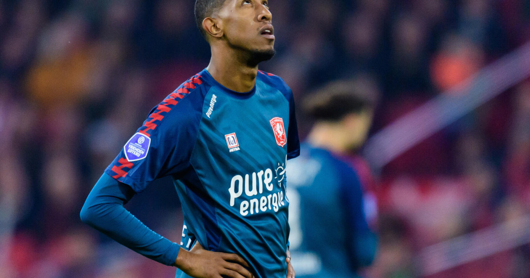 'Premier League-club denkt aan Joshua Brenet als… | Twentefans.nl