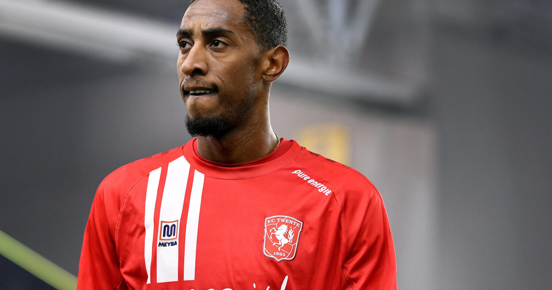 Joshua Brenet moet het ontgelden: "Blijf daar gewoon… | Twentefans.nl