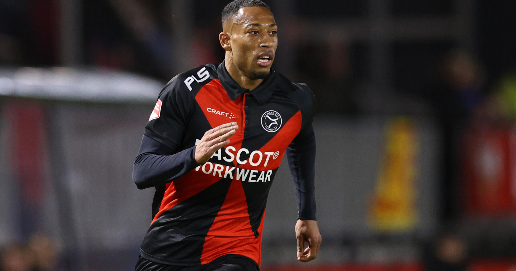 Van la Parra voelt zich weer voetballer: "Ja, ik ben ze… | FeanOnline