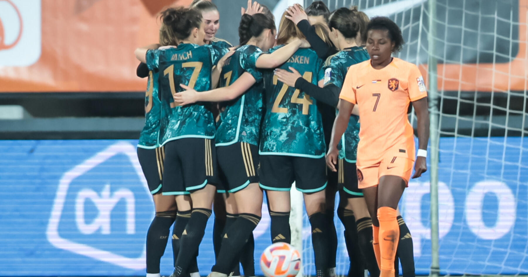 Samenvatting: Oranje speelt sterk, maar… | Vrouwenvoetbalnieuws