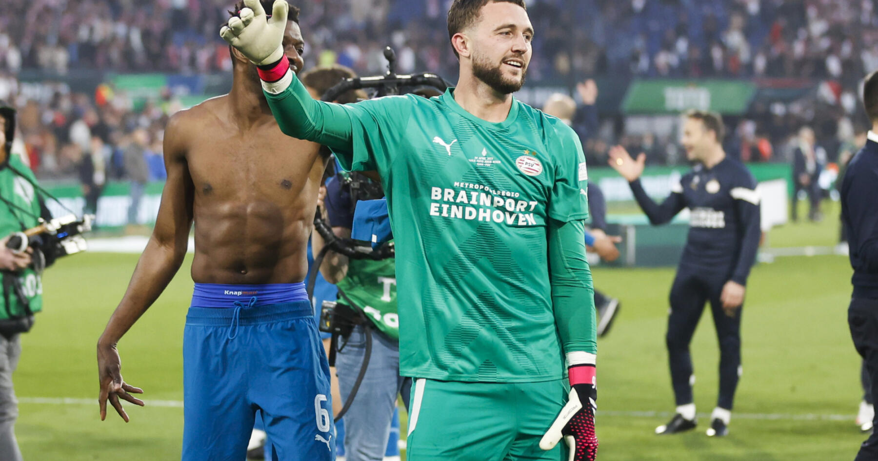 Joël Drommel trots na heldenrol: "Er komt wat geluk bij… | PSVFans