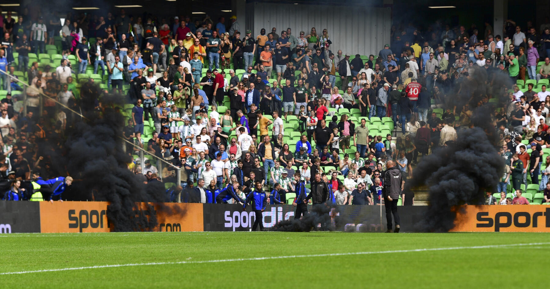 'Groningse hooligans huurde Belgische hooligans in om… | Voetbalnieuws