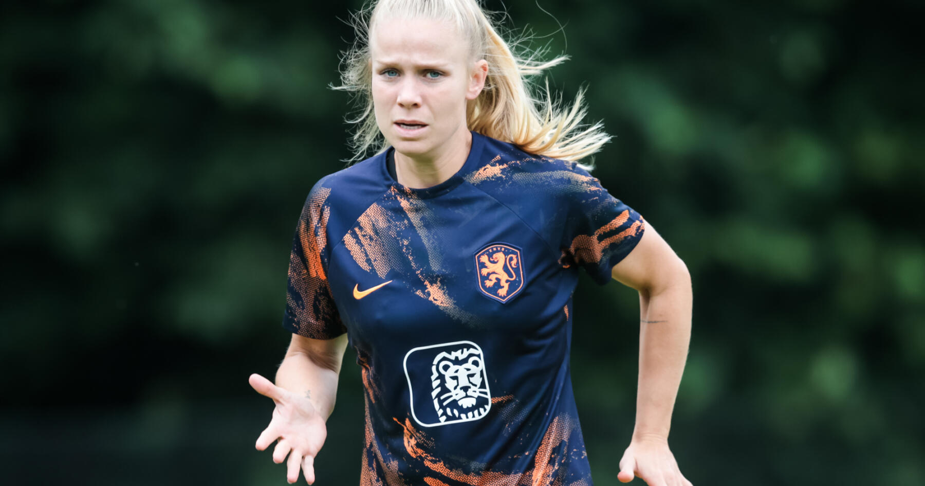 Van Es enthousiast: "Verwacht dat Oranje in de… | Vrouwenvoetbalnieuws