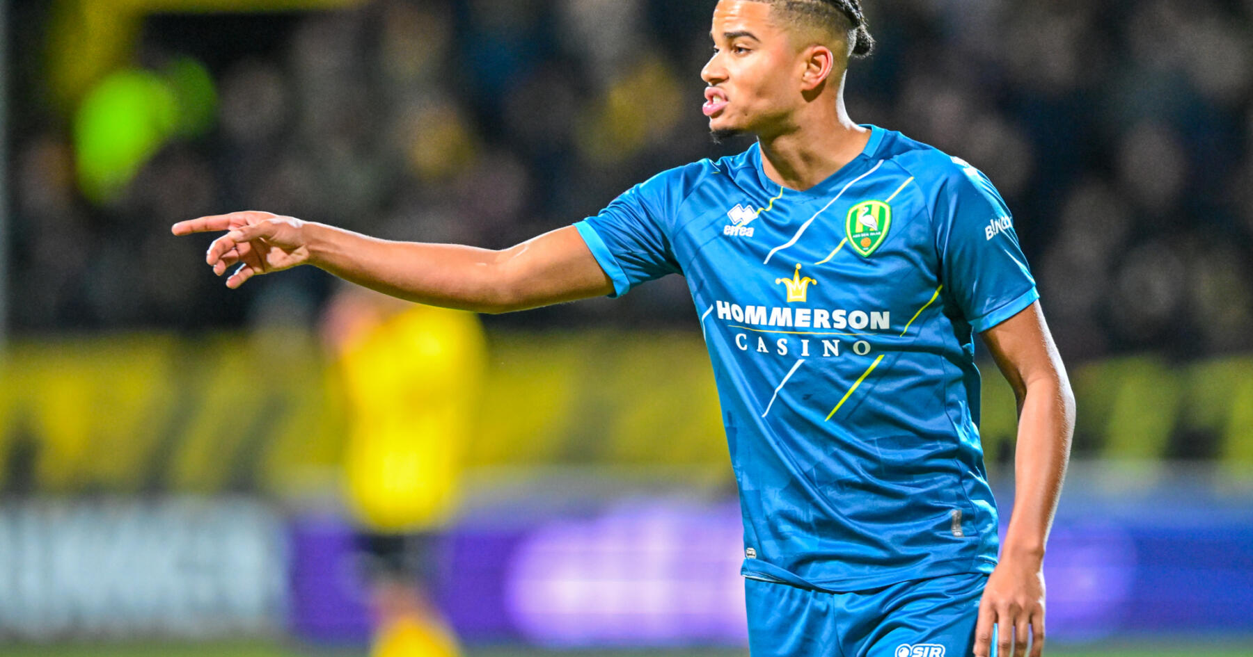 'SC Heerenveen aast op Feyenoord-back als opvolger Van… | FeanOnline