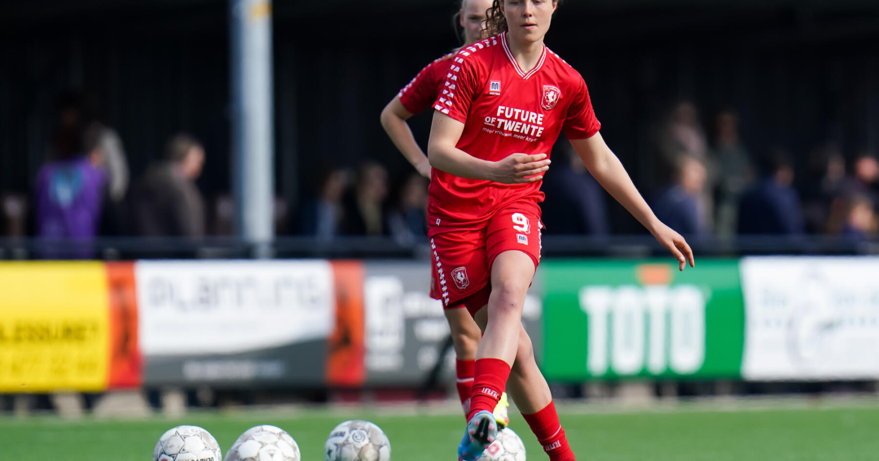 FC Twente Vrouwen deelt genadeloos pak rammel uit aan… | Twentefans.nl