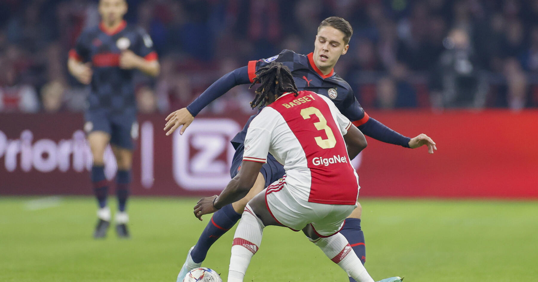 Veerman zag teamgenoot flinke duw krijgen: "Dan vliegt… | PSVFans