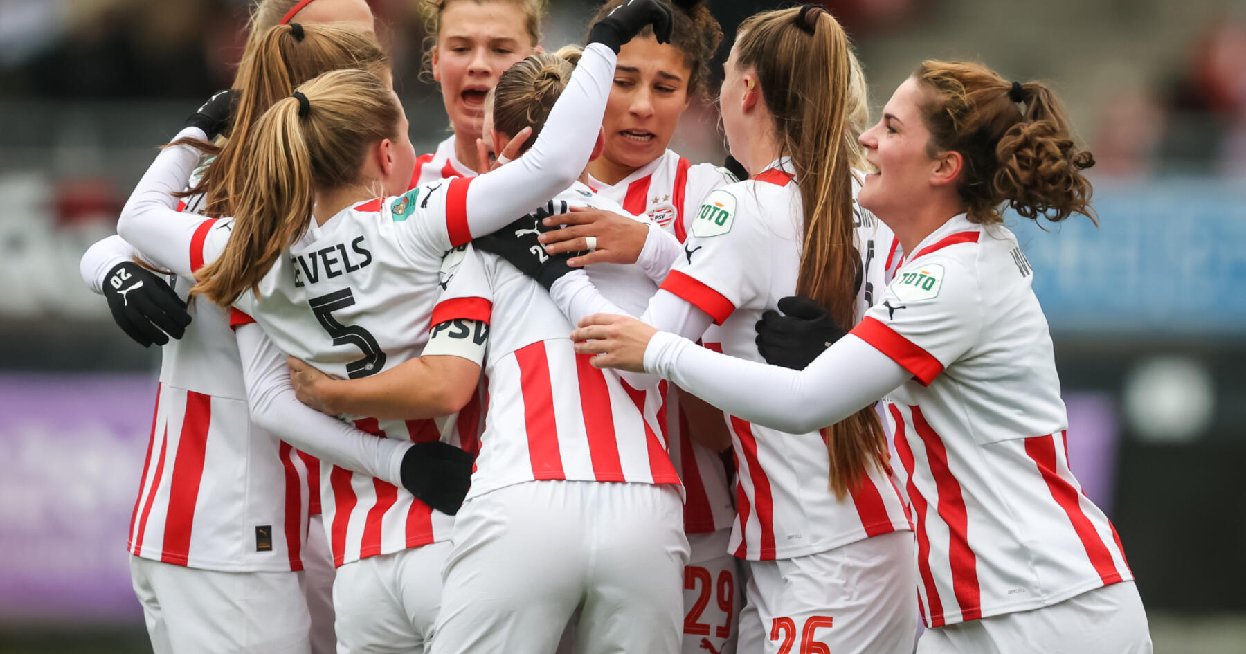 Samenvatting: PSV neemt na rust afstand van… | Vrouwenvoetbalnieuws