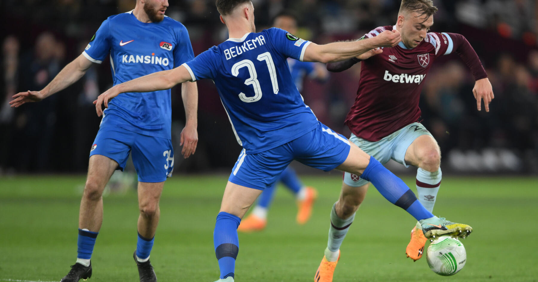 Beukema tekent bij Bologna en breidt… | Voetbalnieuws