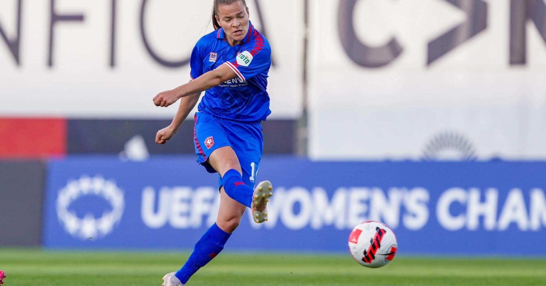 FC Twente-speelster bij OranjeLeeuwinnen na afhaken… | Twentefans.nl