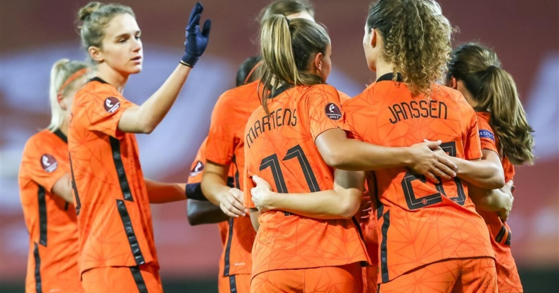 Rolmodellen bij OranjeLeeuwinnen: ''Willen… | Vrouwenvoetbalnieuws