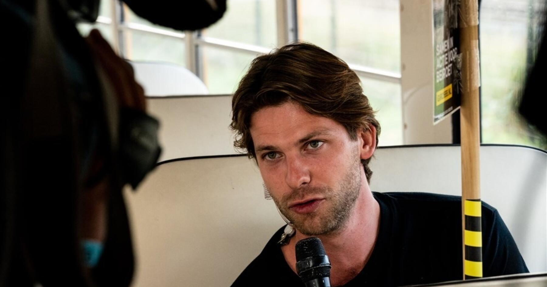 Merel Beks hekelt 'Bachelor' Thomas: "Voel me voor… | KantinePraat