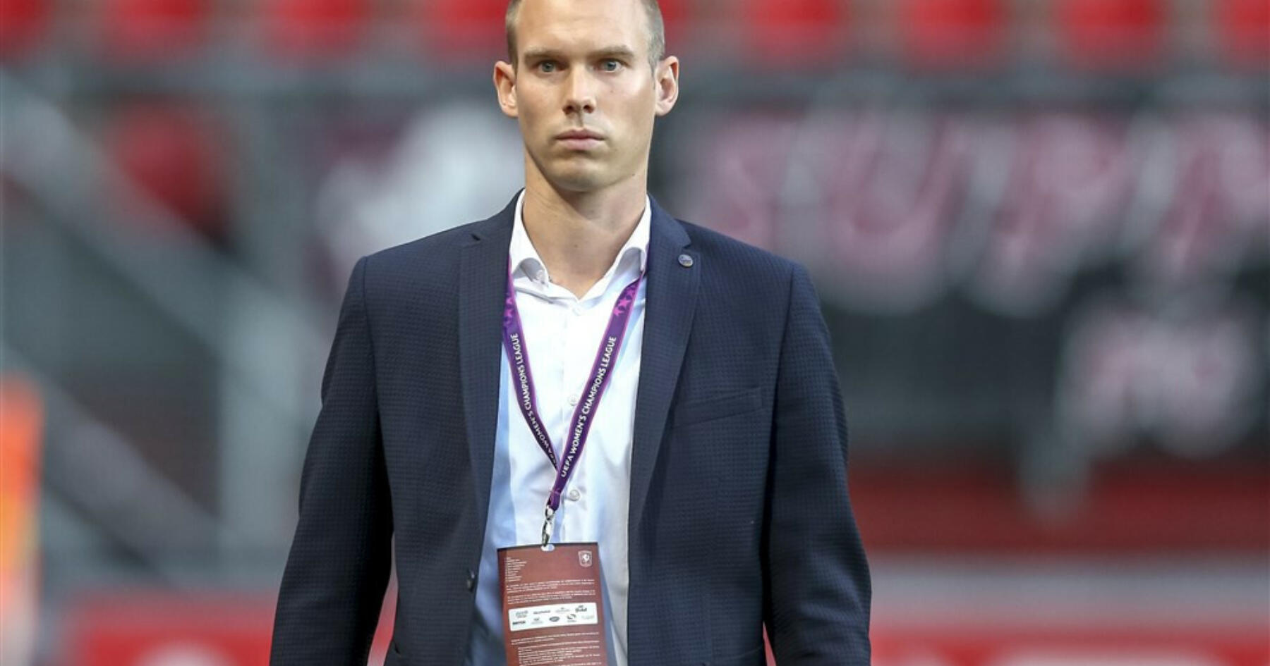 Stroot over horror-blessure: ''Hoor je direct… | Vrouwenvoetbalnieuws