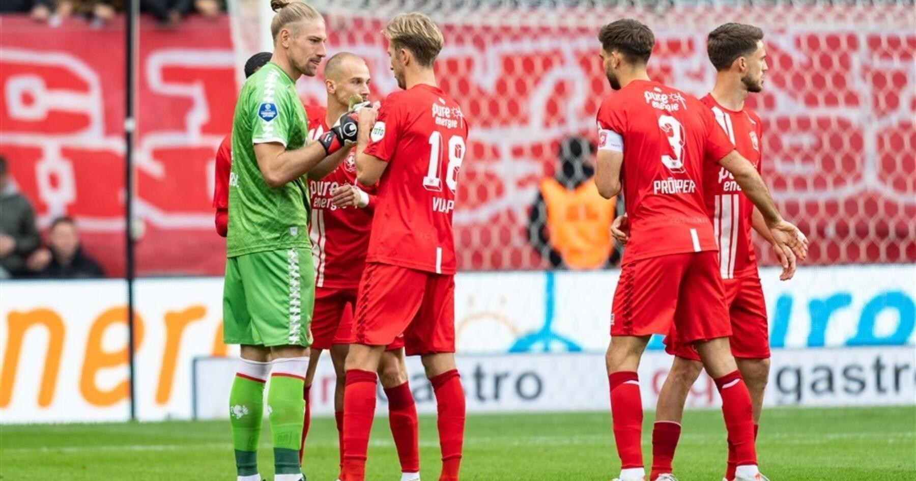 FC Twente krijgt compliment: "Zie ze wel bij de top-3… | Twentefans.nl